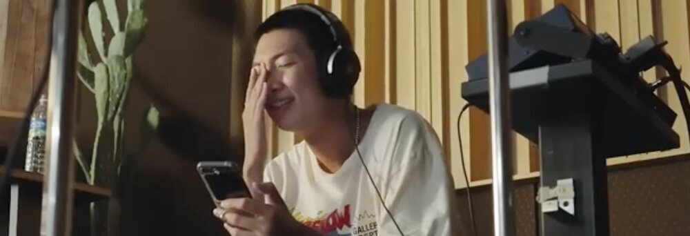 RM: Right People, Wrong Place (0000) - Película eCartelera