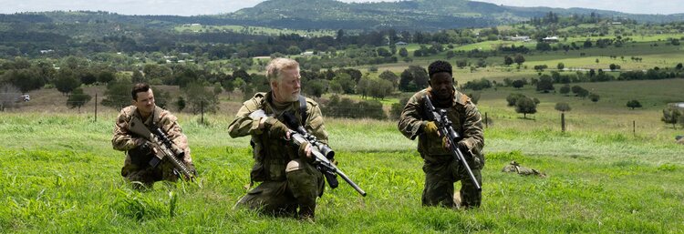 Tráiler 'Seven Snipers' (2026) - eCartelera