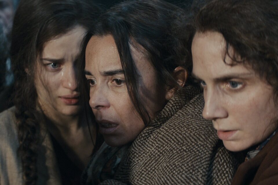 Simone, la mujer del siglo - Fotos de Simone, la mujer del siglo (2021)