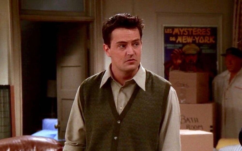 Los fans de 'Friends' se despiden de Matthew Perry acudiendo al icónico ...