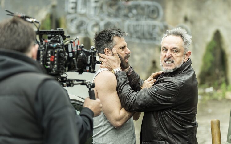 'Cada día nace un listo', la nueva película de Arantxa Echevarría tras 'La infiltrada', finaliza ...