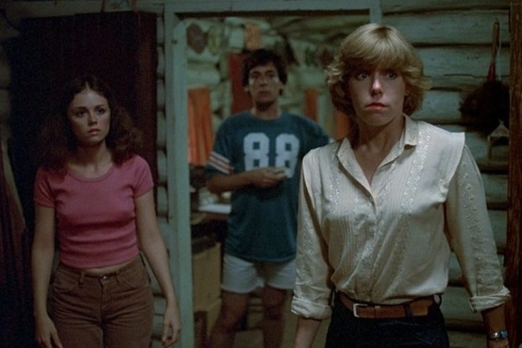 Terrorífico: ponen una estatua de Jason Voorhees de 'Viernes 13' en el ...